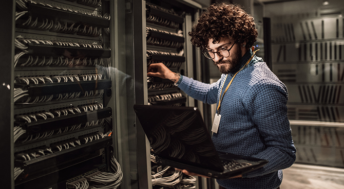 New guide to track UK's tech jobs boom | David Sapsted | Relocate magazine