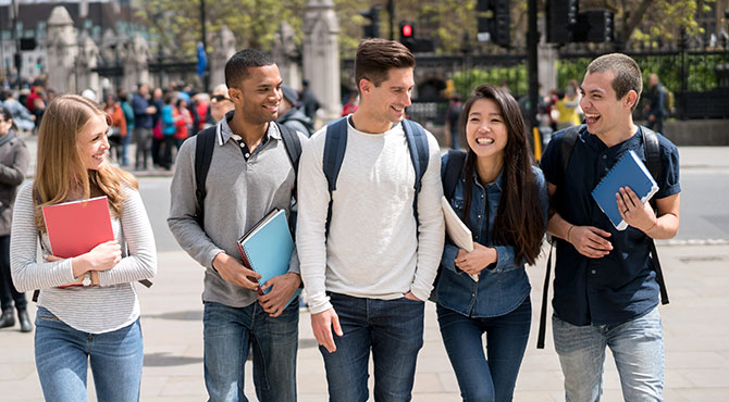 Chinese applicants to UK universities hit new high | David Sapsted ...